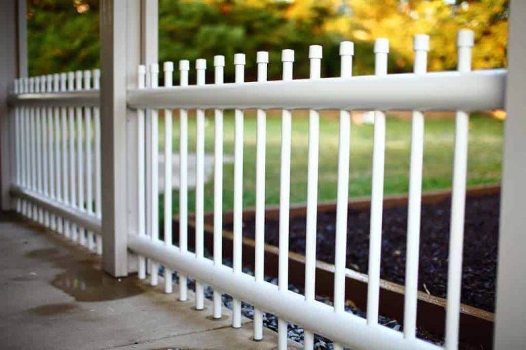 How to Make Outdoor DIY PVC Pipe Patio Railing - TheDIYPlan