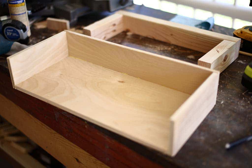 How to Build a DIY Floating Shelf for a Plants - TheDIYPlan