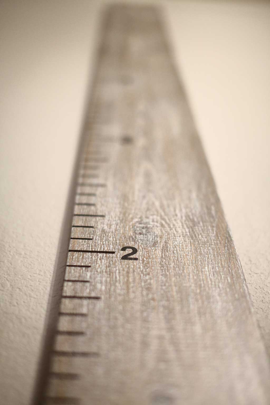 How to Make a DIY Kids Growth Ruler - TheDIYPlan