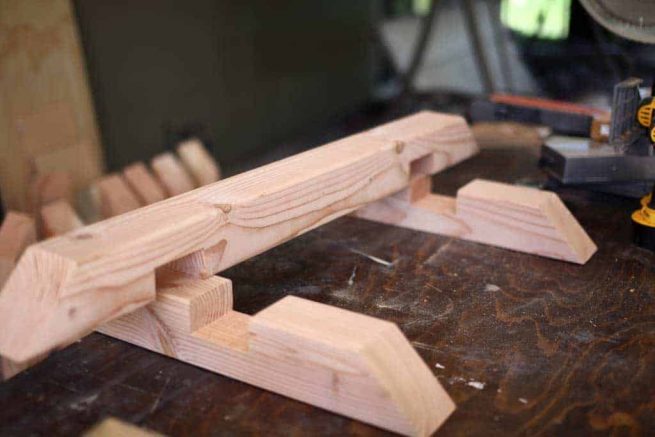 How to Build a Breakfast Table - TheDIYPlan