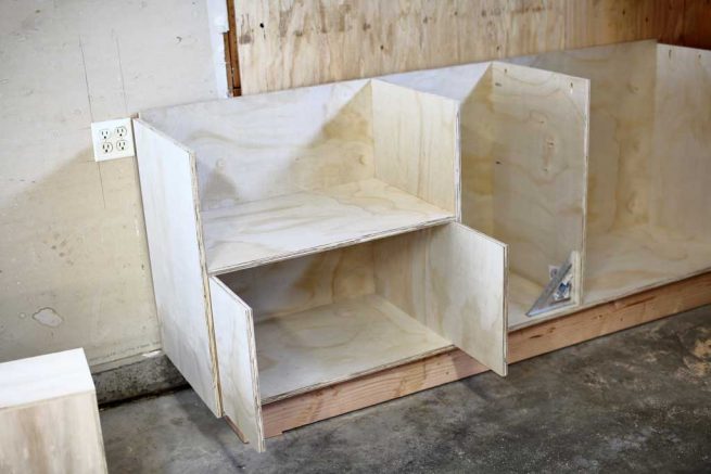 How to Build DIY Garage Cabinets and Drawers - TheDIYPlan