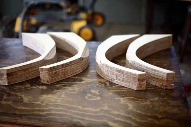 How to Build a DIY Dining Table Bench with Curved Legs - TheDIYPlan