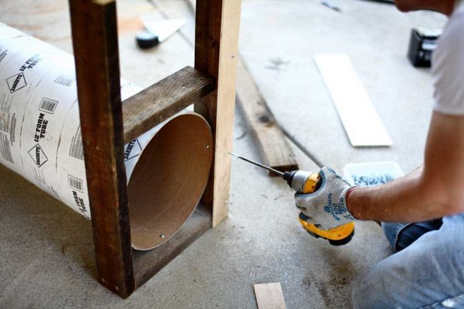 How to Build a DIY Skunk Trap Using a Form Tube - TheDIYPlan