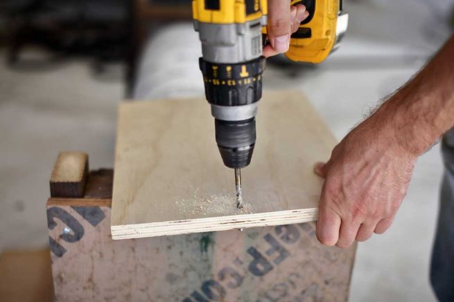 How to Build a DIY Skunk Trap Using a Form Tube - TheDIYPlan