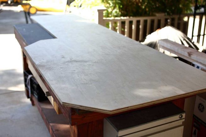 How to Build a DIY Shelf for a 3D Printer - TheDIYPlan